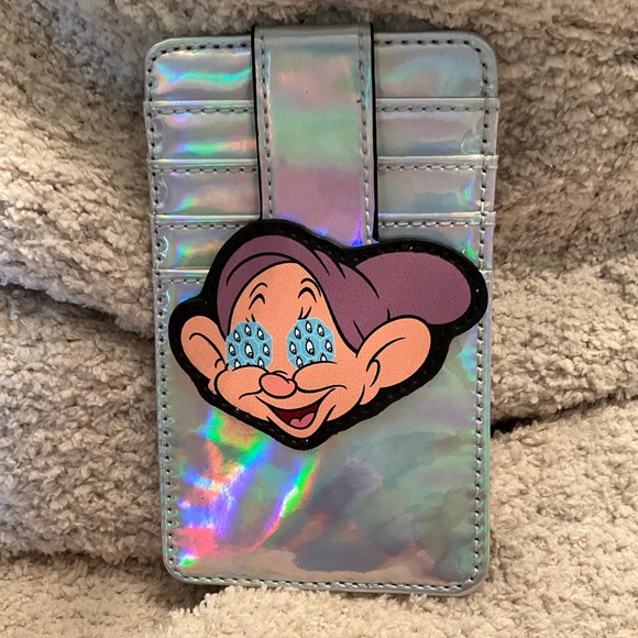 Disney | Bags | Disney Vegan Leather Id Card Holderdopey Diamond Eyes ...